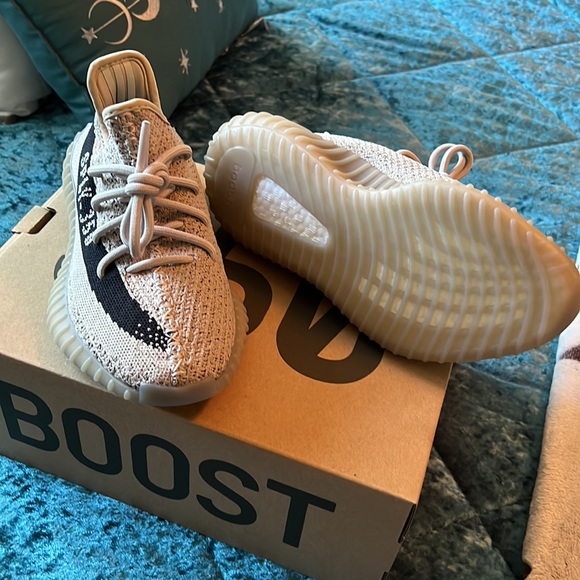 Yeezy | Shoes | Yeezy 35 V2 Sneakers | Poshmark